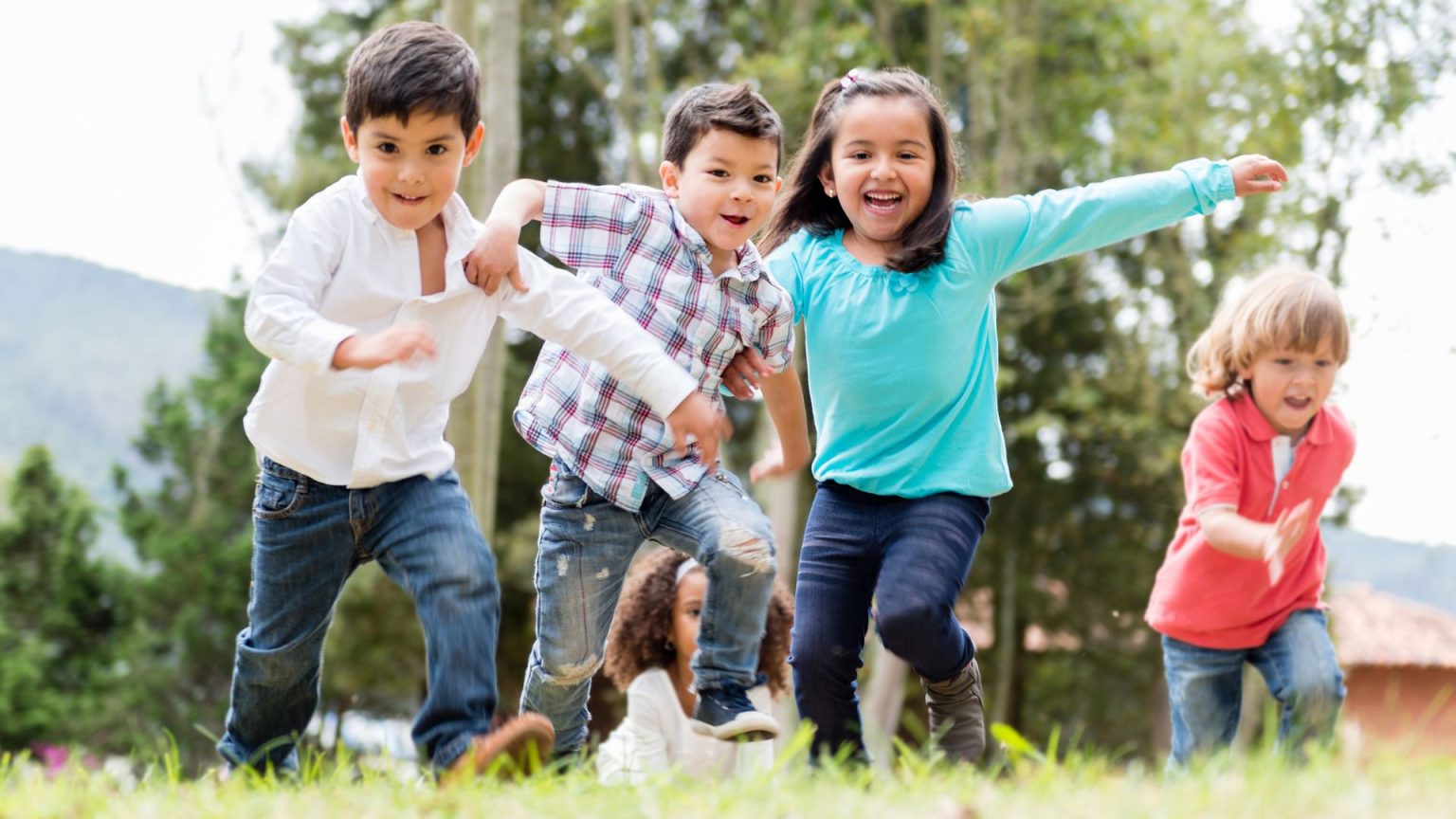 30 Best Games to Play Outside with Kids of All Ages - Richmond Mom