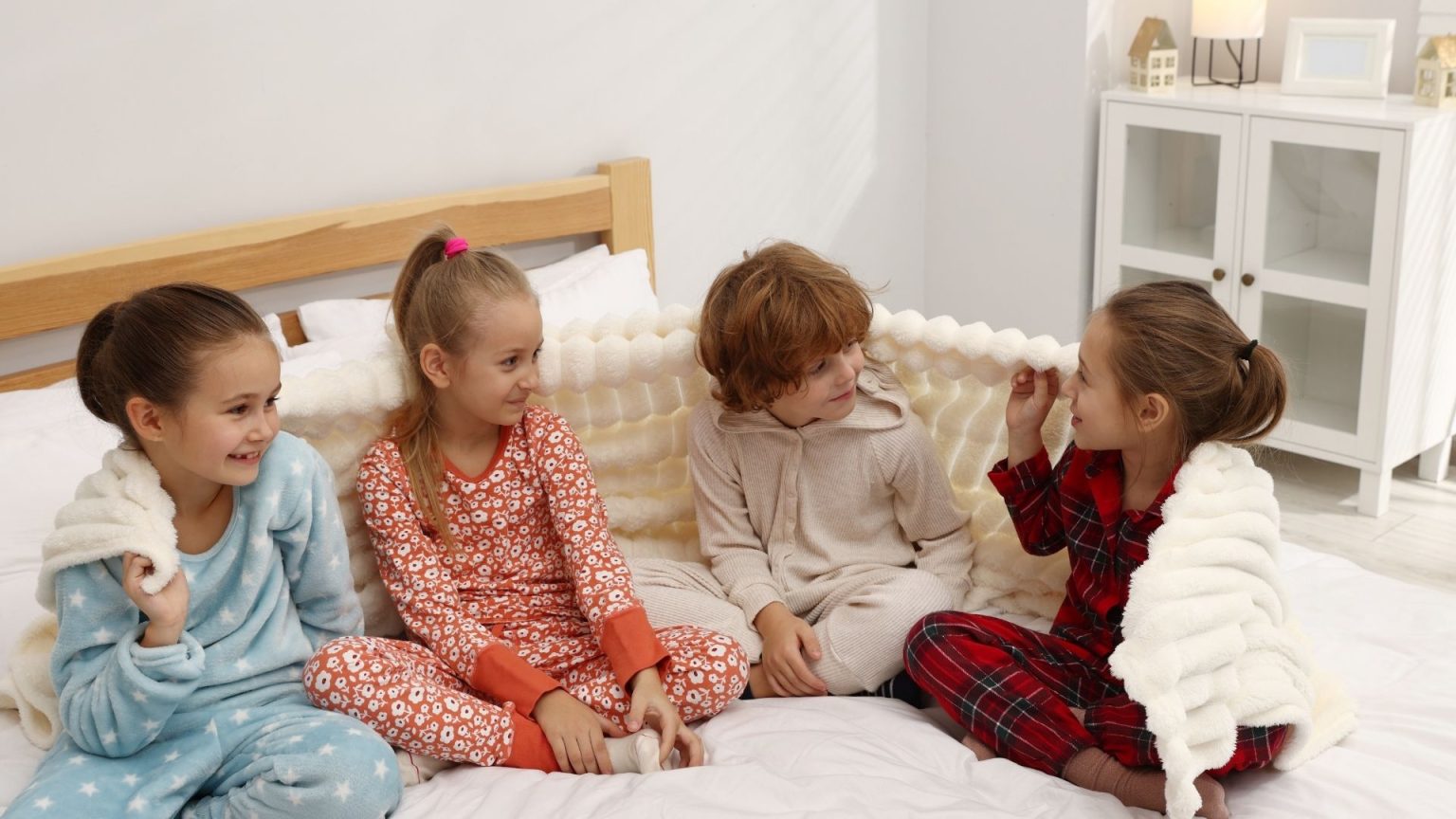 Teaching Social Skills to Children: A Parent's Guide - Richmond Mom